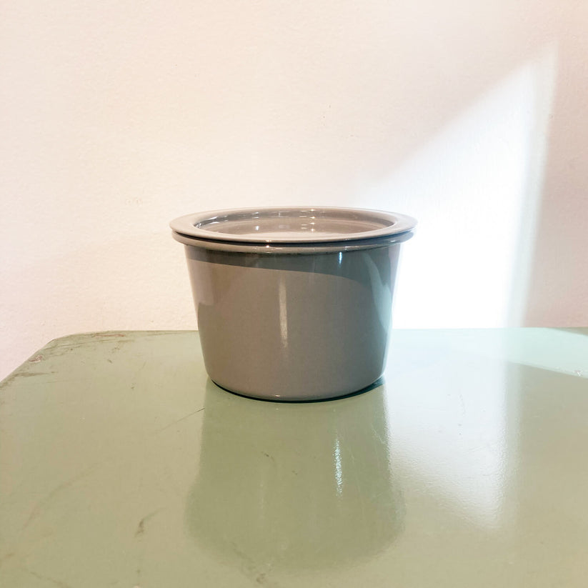 KAICO MARU Enamel Canister M (580ml) – HIGHTIDE STORE DTLA AND CORNERSHOP BKLN